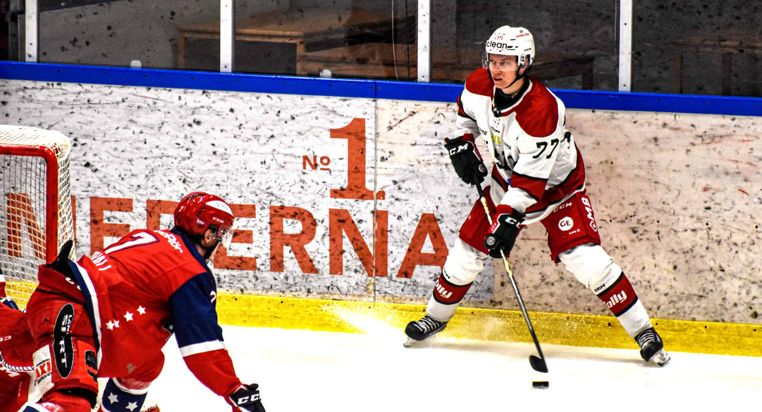 Adam Falk lirar vidare i Väsby - Hockeyettan.se