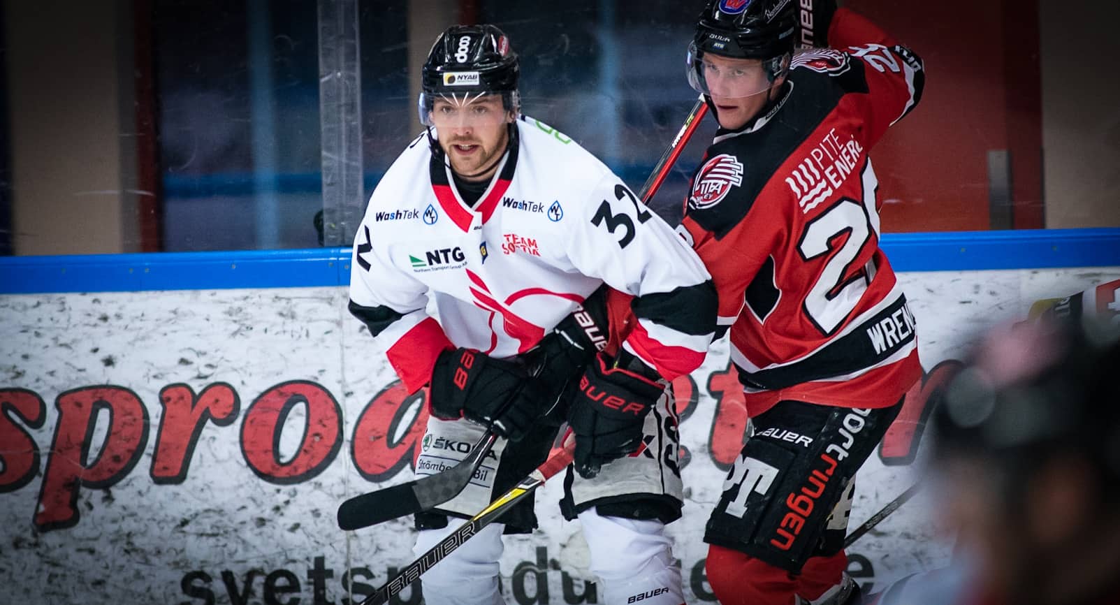 Fysisk back är klar för Väsby - Hockeyettan.se