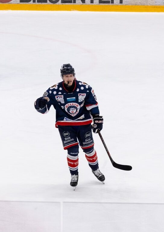 Hugo Lindman Gustafsson förstärker Vallentuna Hockey - Hockeyettan.se