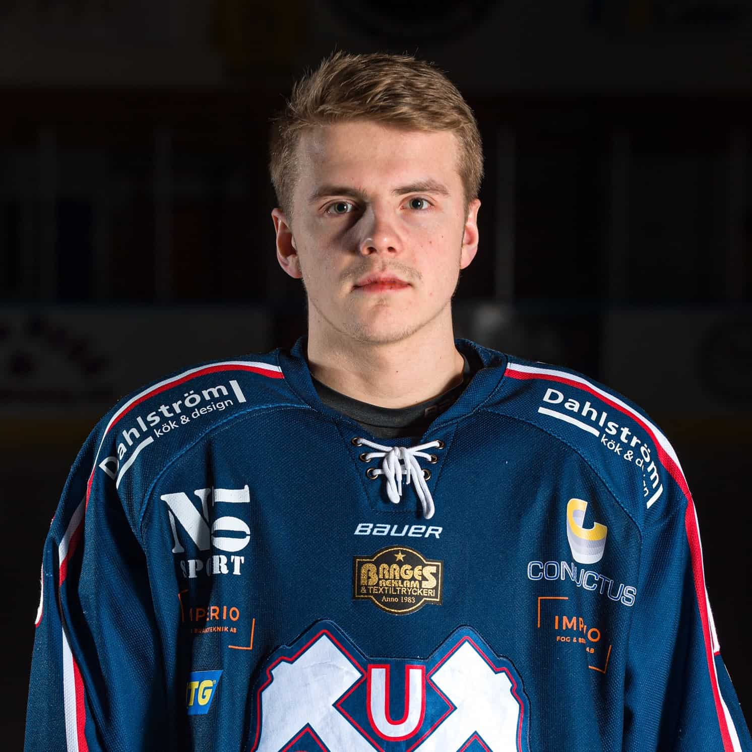 Surahammar förlänger med Wahlgren - Hockeyettan.se