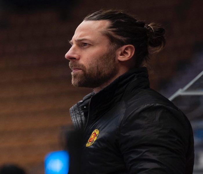 Daniel Josefsson förlänger med HC Dalen - Hockeyettan.se