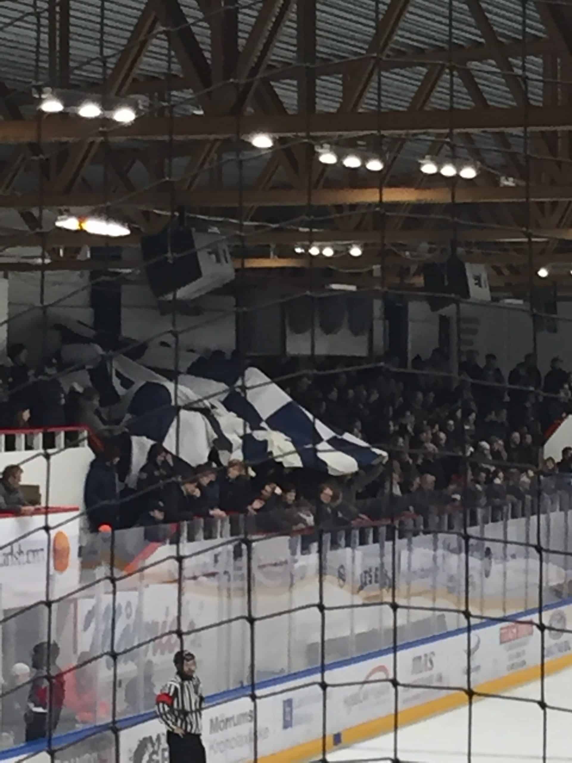 Fritt fram med publik till seriepremiären! - Hockeyettan.se