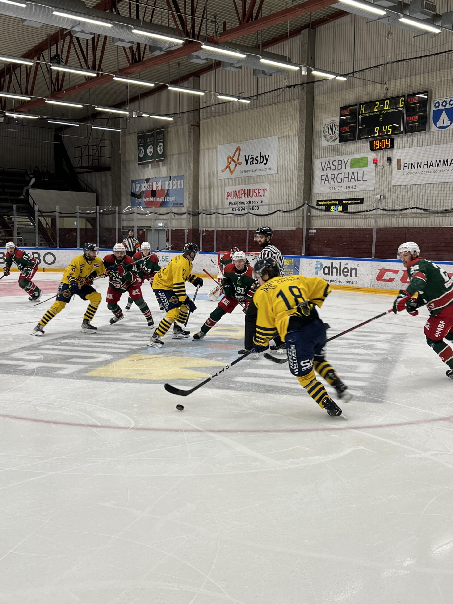 Väsby numret för stora! - Hockeyettan.se