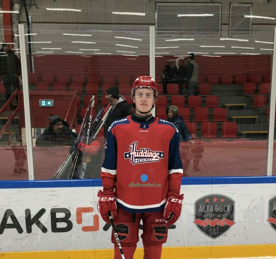 Supporterspelaren i matchen mot Segeltorp - Hockeyettan.se