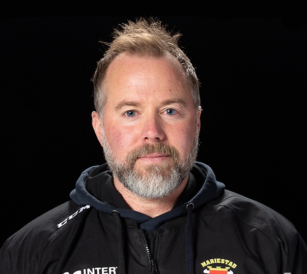 Ett litet samtal med tränare Erik Ahlgren i U12 - Hockeyettan.se