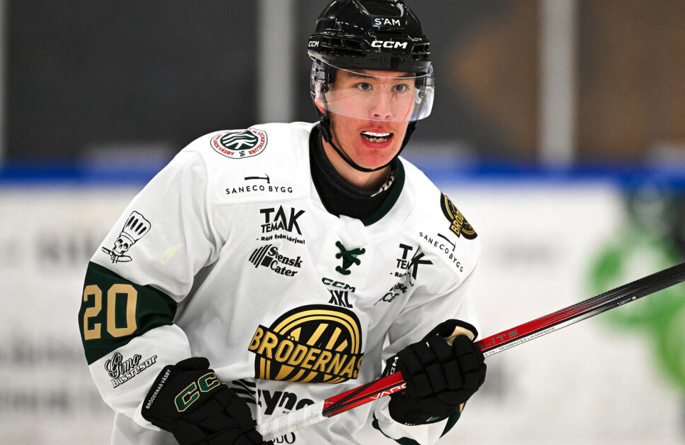 15 frågor till Forshagas Jonathan Ström * ”Brukar kunna vara rätt rapp ...