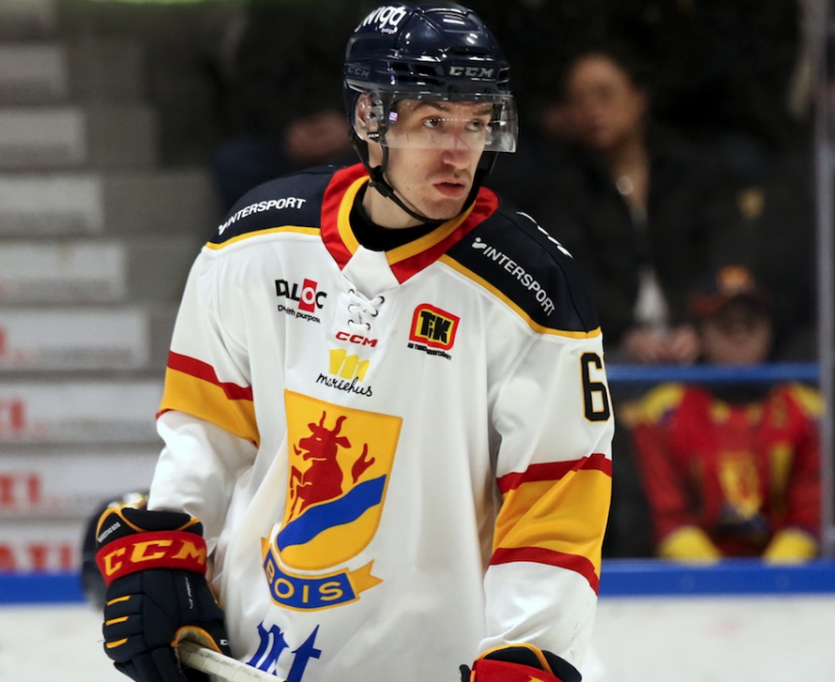 15 frågor till Halmstads målvakt Jacob Crespin * Hyllar egna backen ...