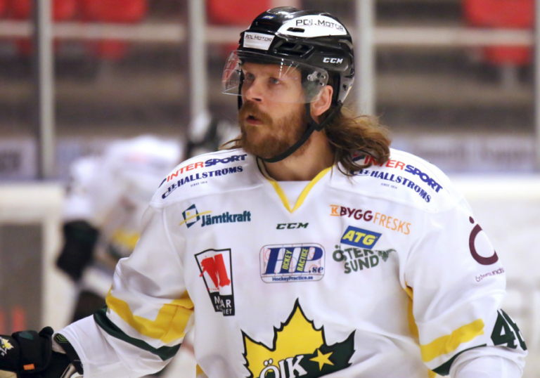 15 frågor till Clemensnäs Oliver Lindgren * Drömvärvningen: ”Ligans ...