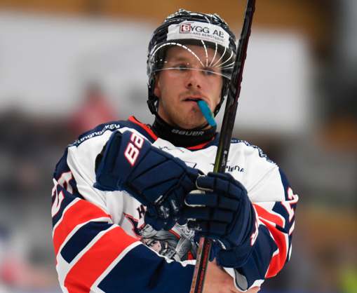 Silly season i Hockeyettan juni 2025 * Övergångar och förlängningar och ...